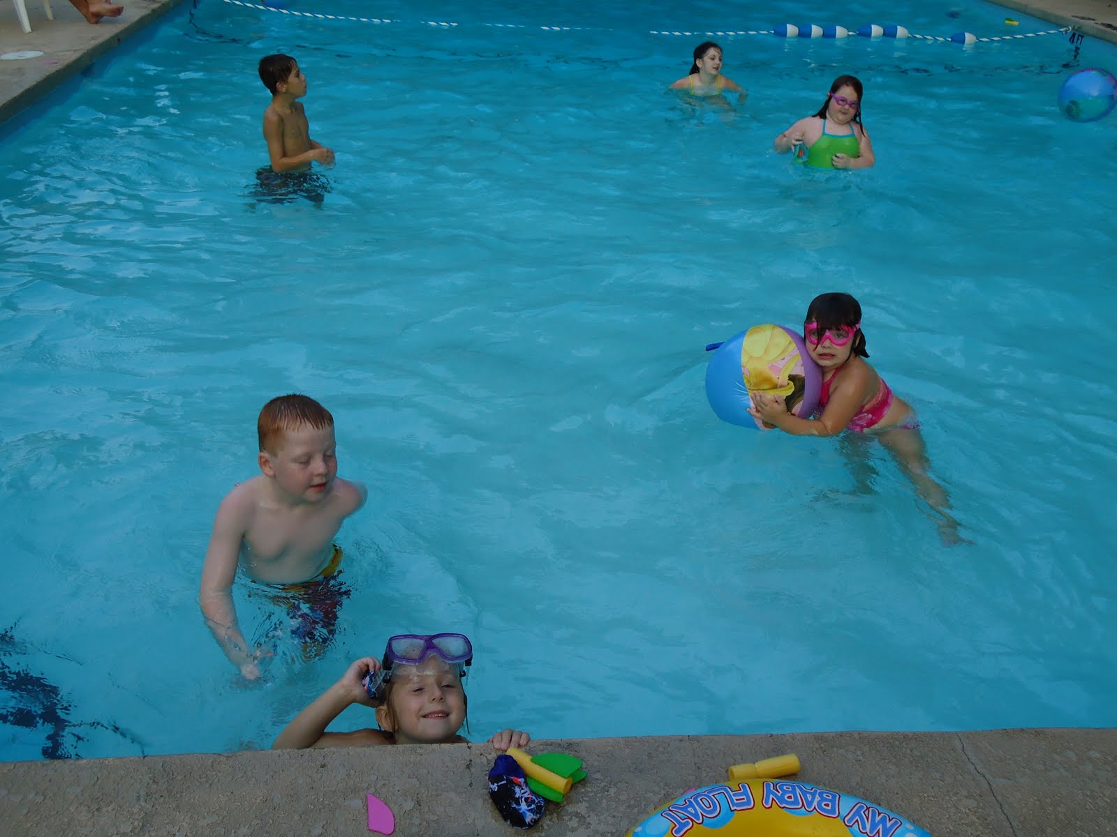 Fancy Nancy-A Day in the Life of One Happy Girl!: Back to School Pool Party