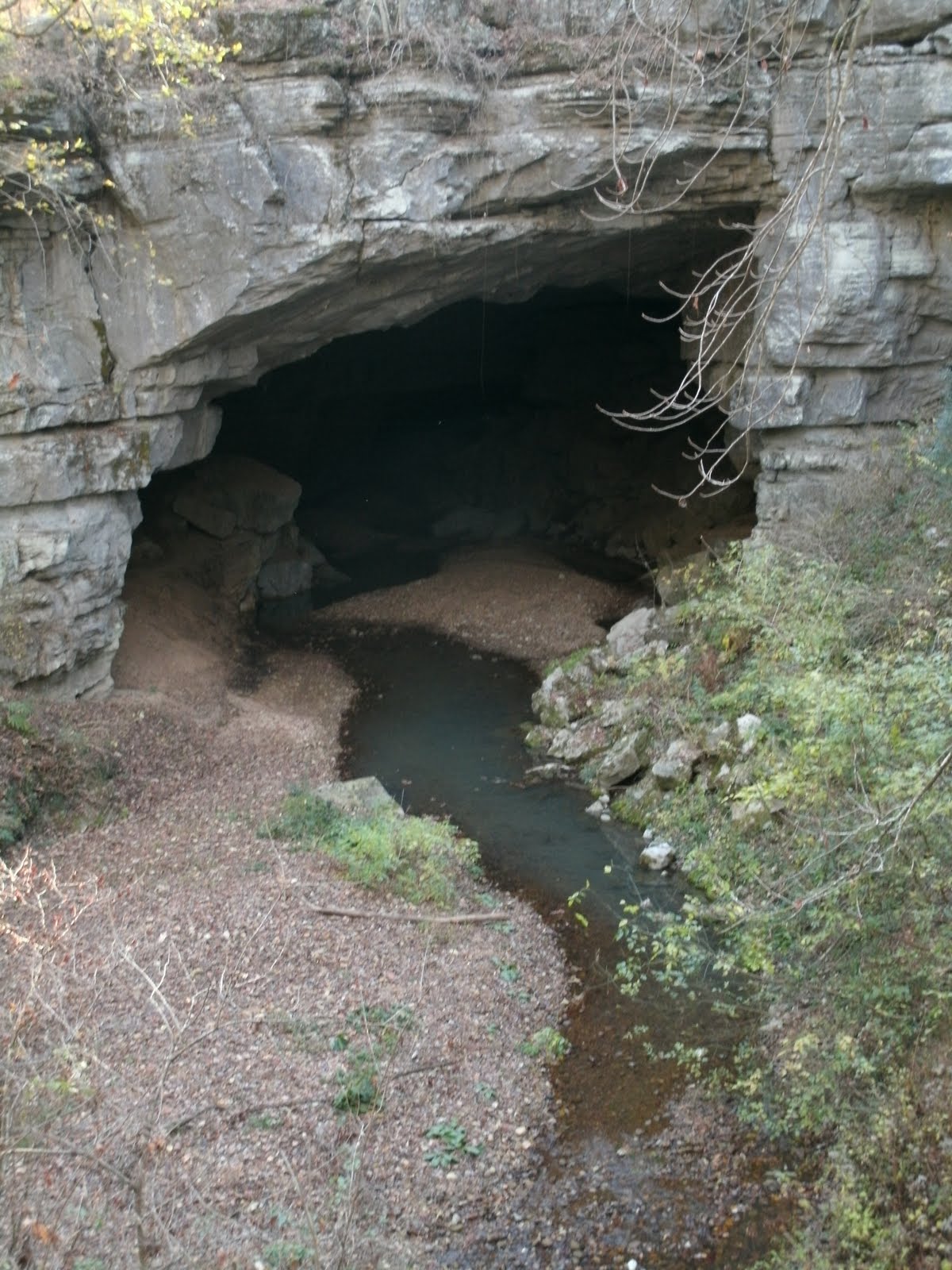 Hurrikains: Russell Cave and Little River Canyon (11.10)