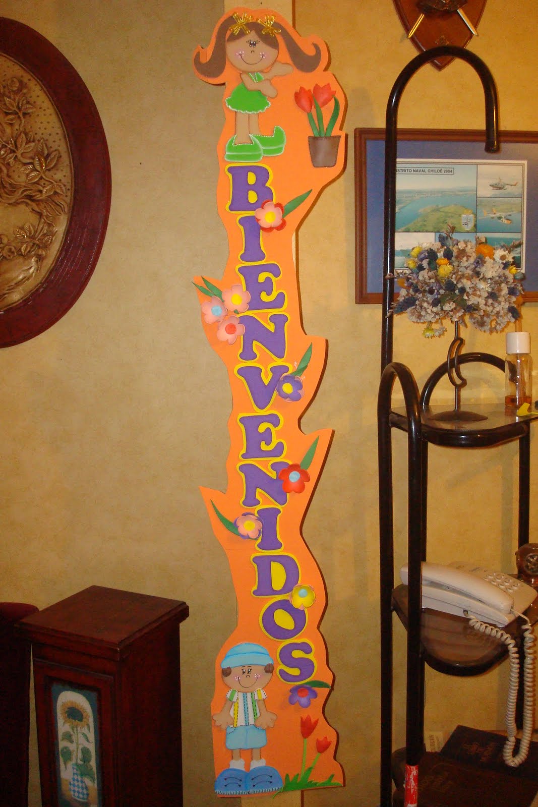 Alegría Eventos: letrero de bienvenidos vertical