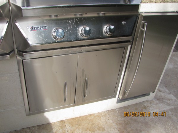 BYO Construction: Davis Islands outdoor Grill and Travertine