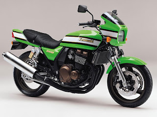 Top Bikes Review: Kawasaki ZR 400