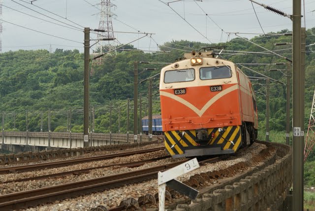 Blair's 鐵道攝影: E338電力機車 / TRA E338 Electric locomotive