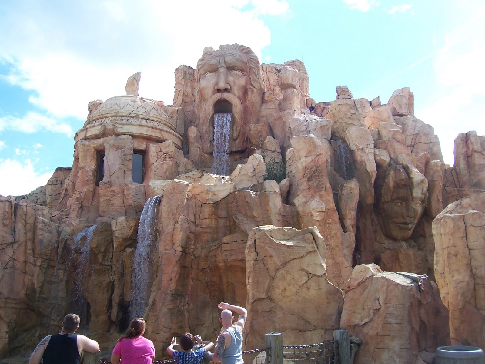 Theme Park Critic: Amazing rock work!