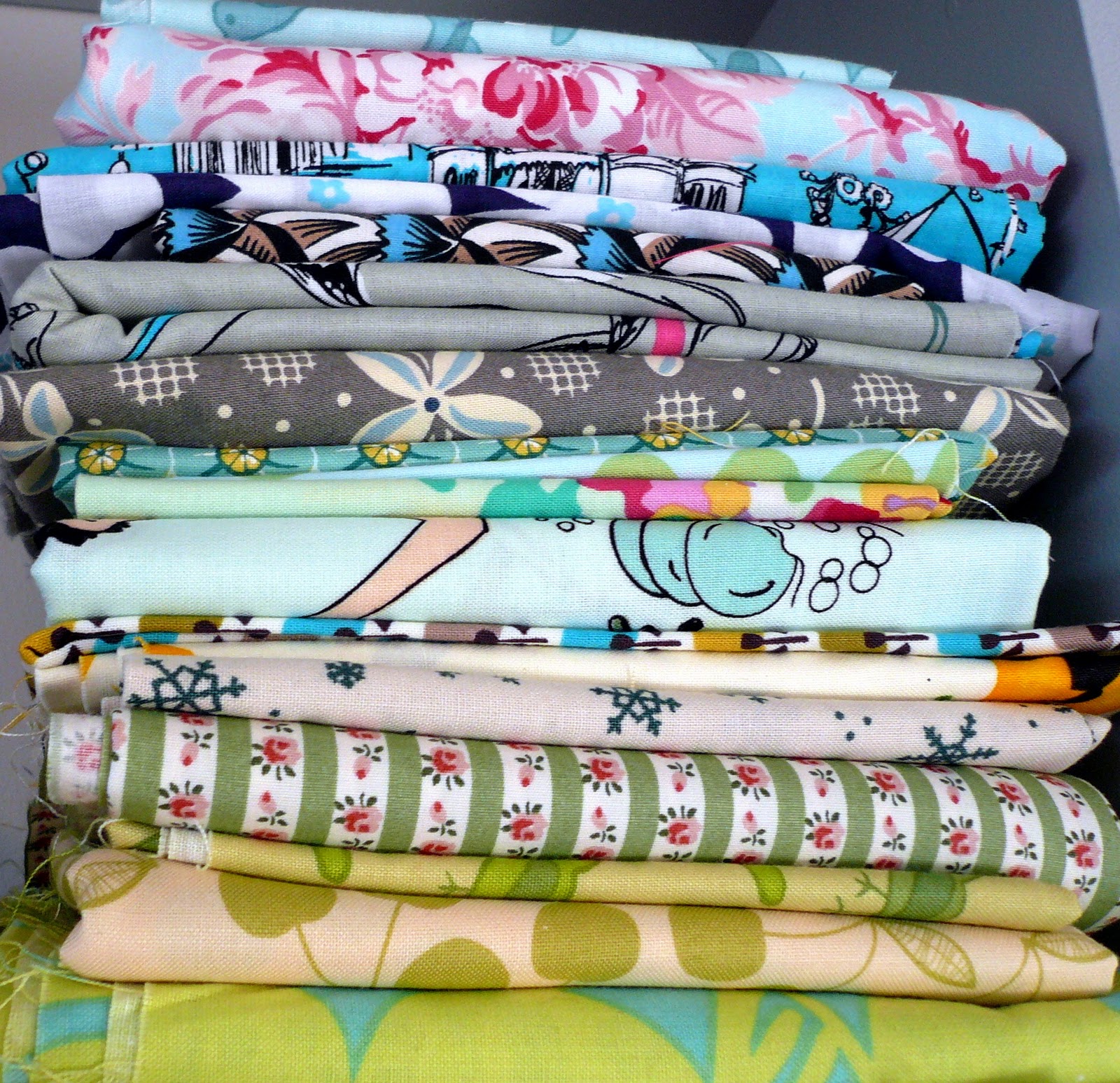Handmade Jane: New friends, new sewing space...