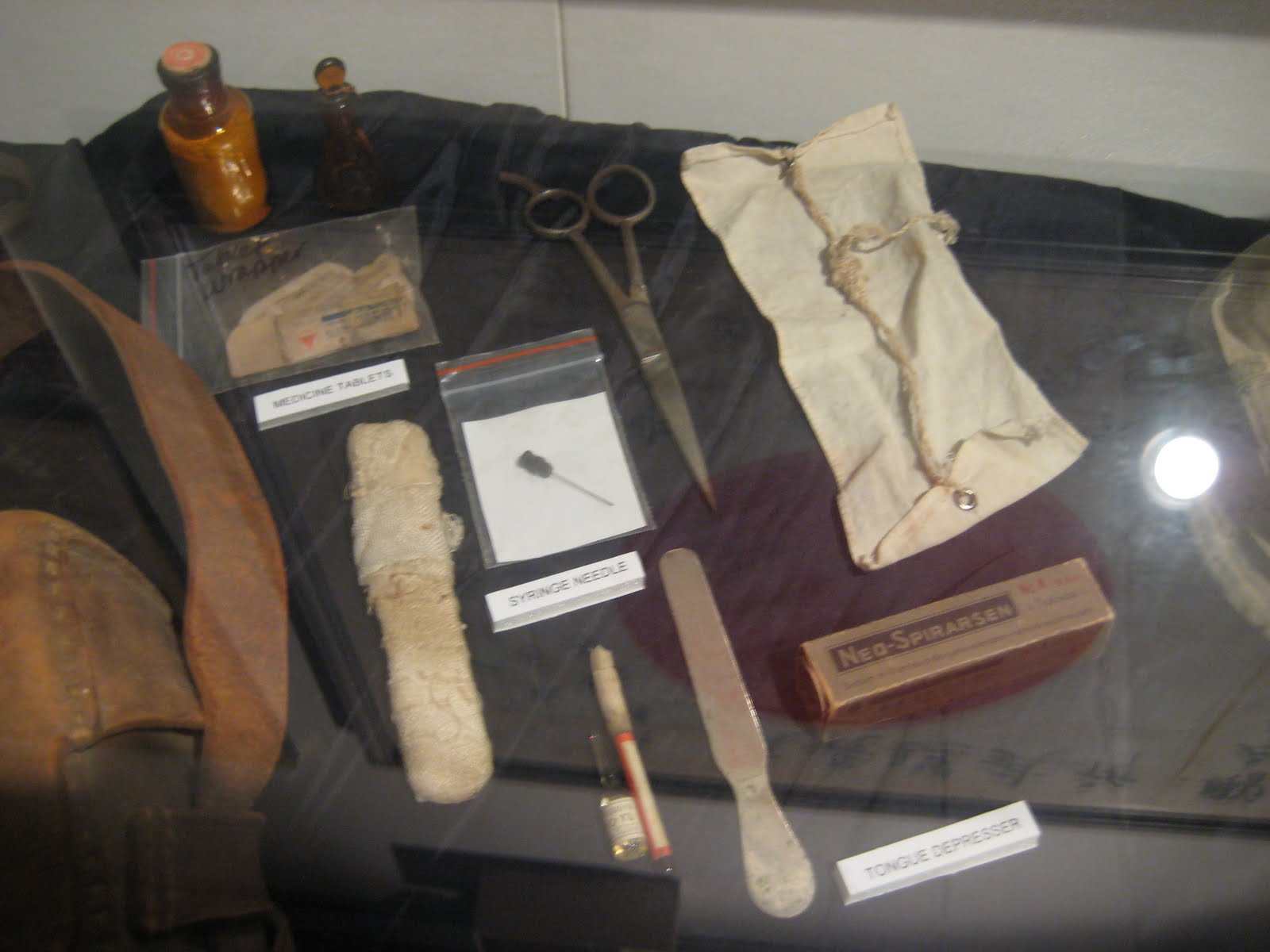 Jen and Stan in Saipan: CNMI Museum - WWII Relics