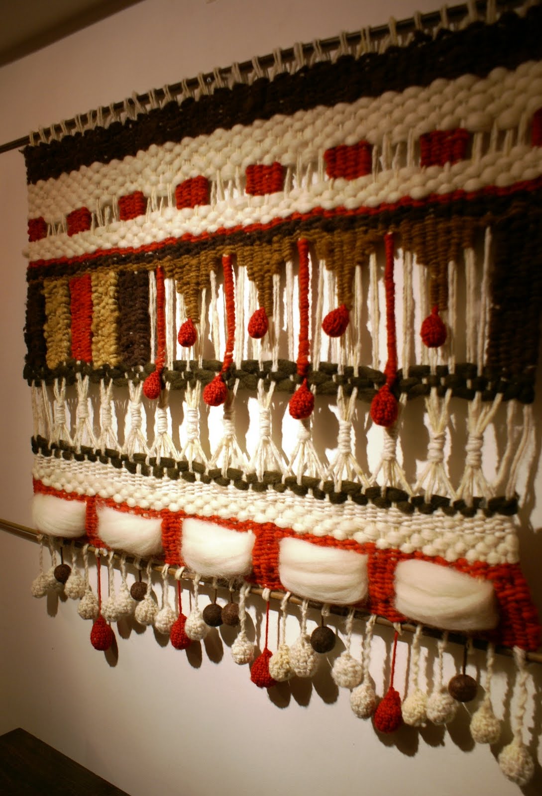 María Elena Sotomayor … telares que encantan !! : telar blanco con rojo ...