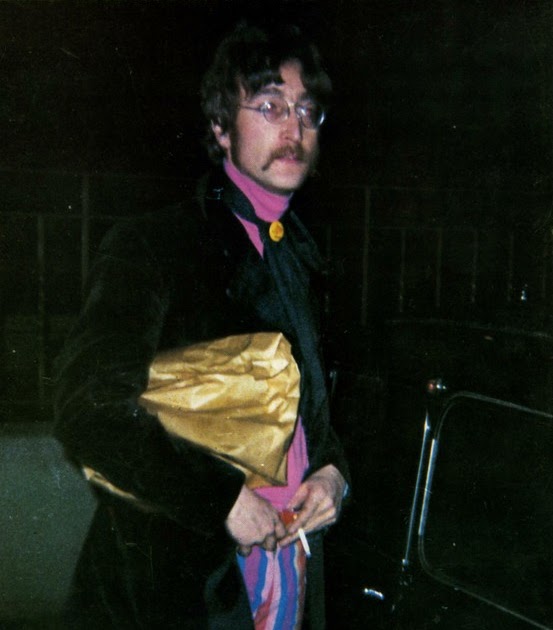 Meet the Beatles for Real: My favorite Pepper era Lennon photos