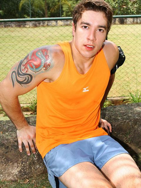 Emerson sempre: Ensaio G Lolitos - Revista G Magazine
