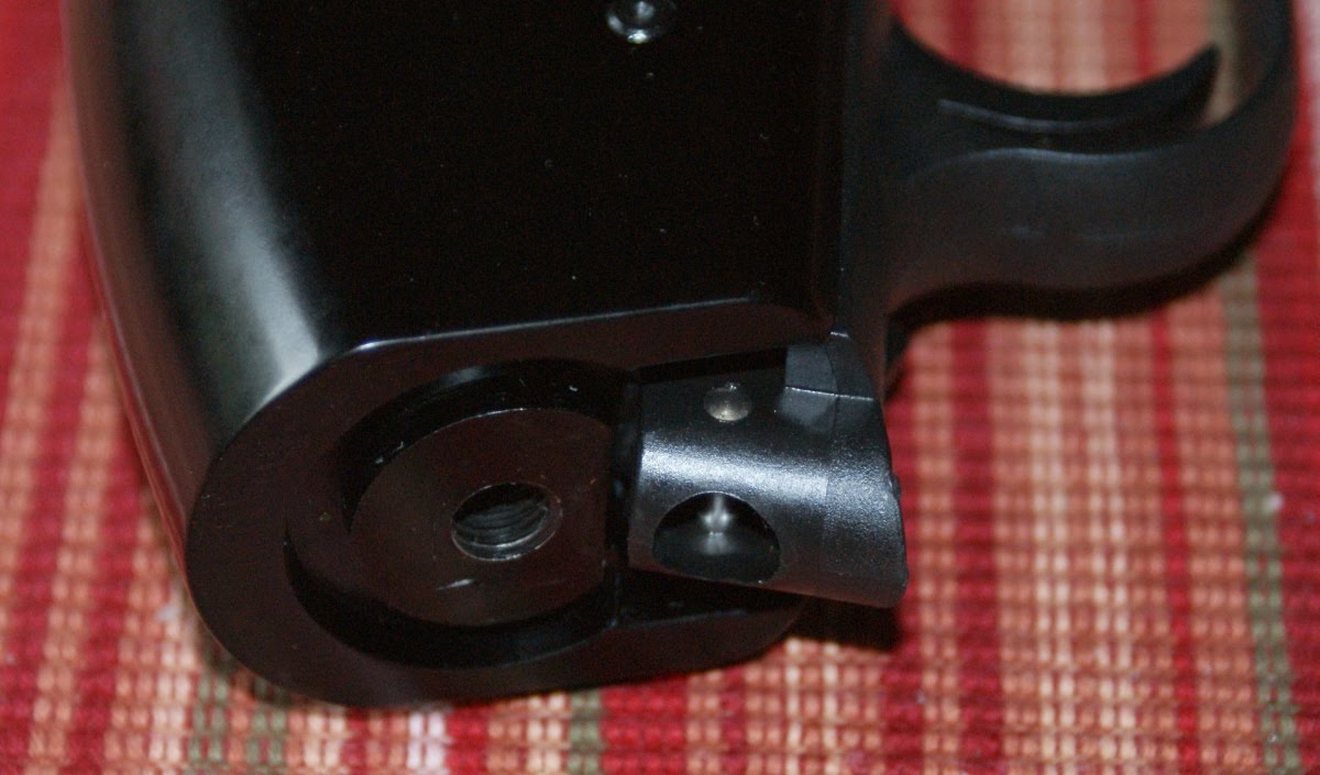 A Real Man's Objective Reviews / Gunsumer Reports: Knoxx SpecOps Folder ...