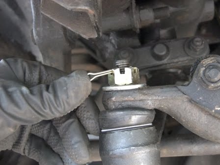 Land Rover 200 Tdi Defender owner: Replacing the Steering Box drop arm ...
