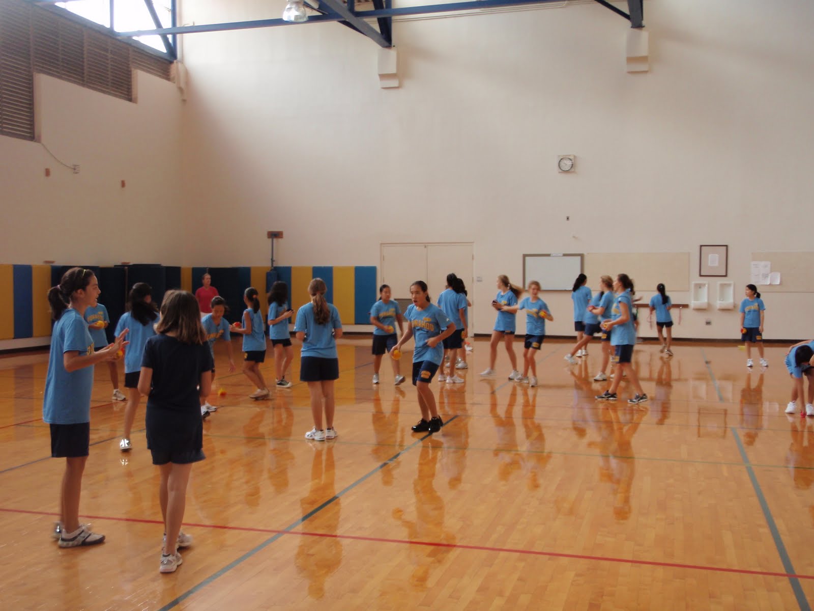 Coolen's 7 & 8 Girls PE: Project Adventure - Let's start school!