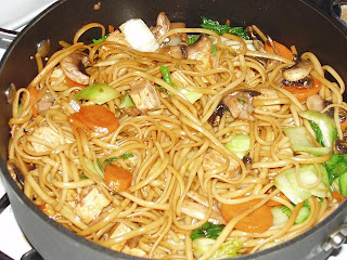 Mom's Fridge: Lo Mein