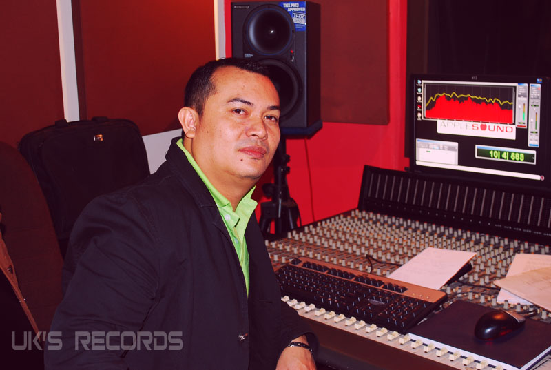 AMY UK'S: UKAYS KEMBALI BERBISA