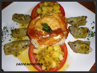 LA LOCA COCINA: ENSALADA DE TOMATE, RULO DE CABRA, PIÑA Y VINAGRETA DE ...