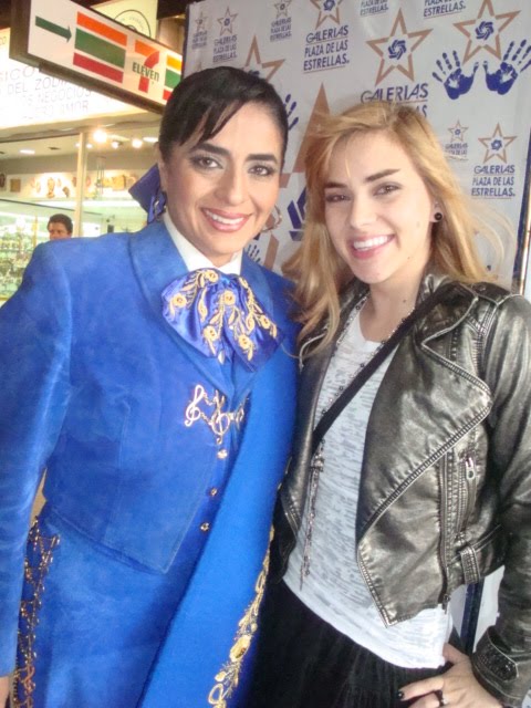 somos el espectador: LA GRANDEZA DE ANGELES OCHOA