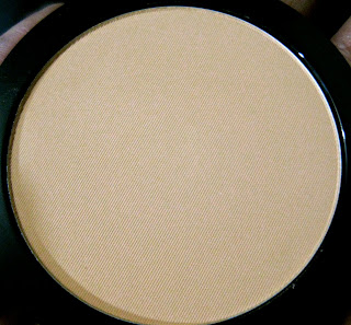 PRODUCT SPOTLIGHT: SEPHORA MATTIFYING COMPACT POWDER IN D35 WARM NATURAL