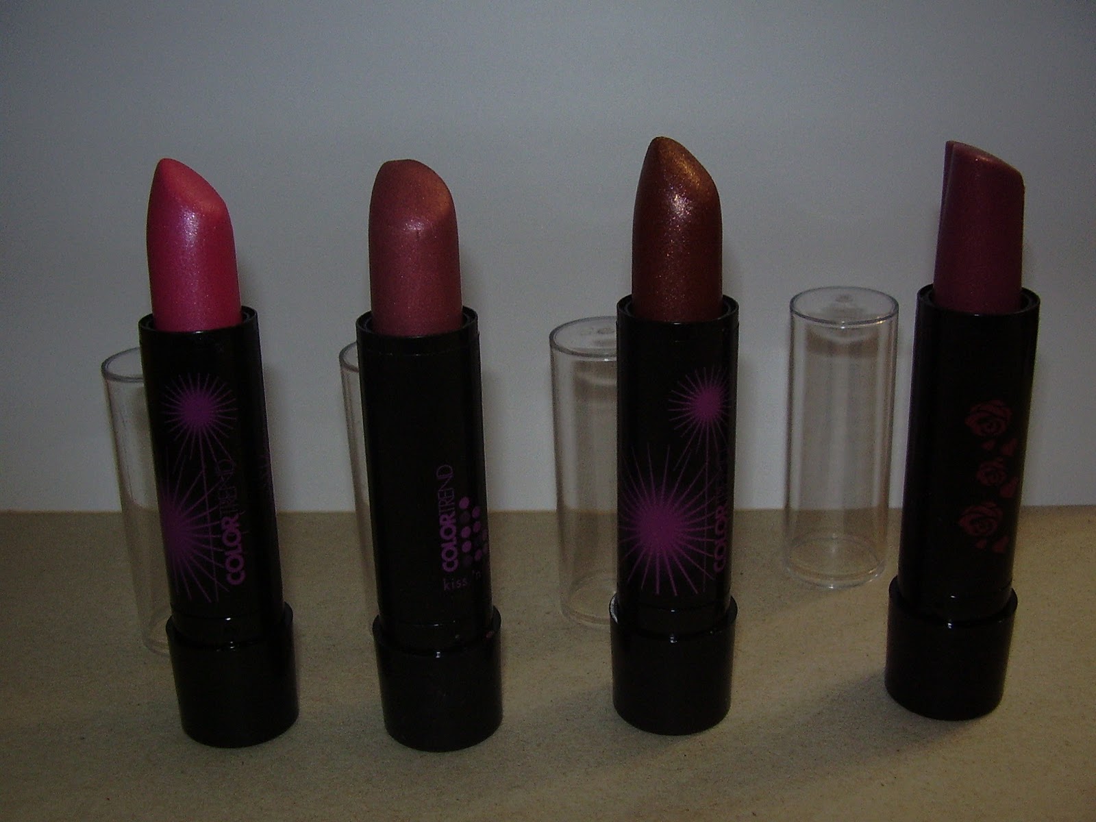 Dollfie make up: Labiales Avon!!