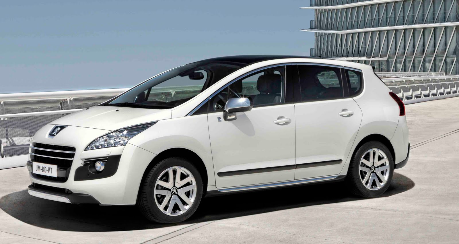 Peugeot 3008 White: The PSA Peugeot-Citroen