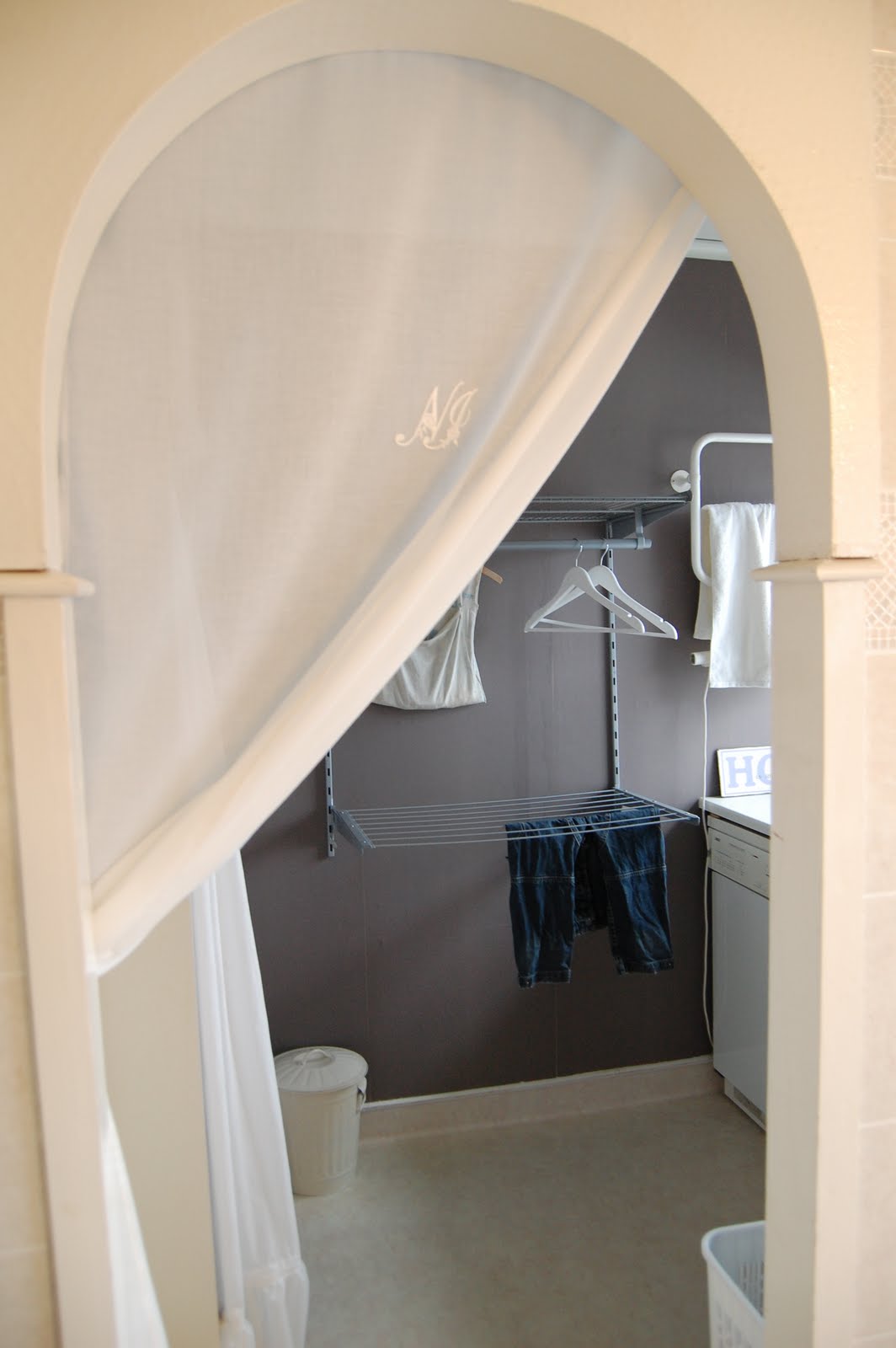 WHITE AS LINEN: laundry room completed