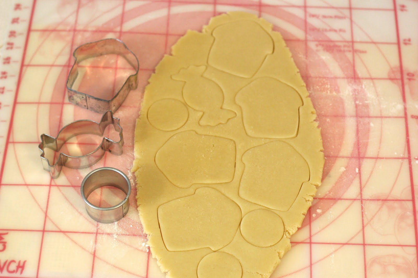 Rolled Sugar Cookie Recipe - Glorious Treats