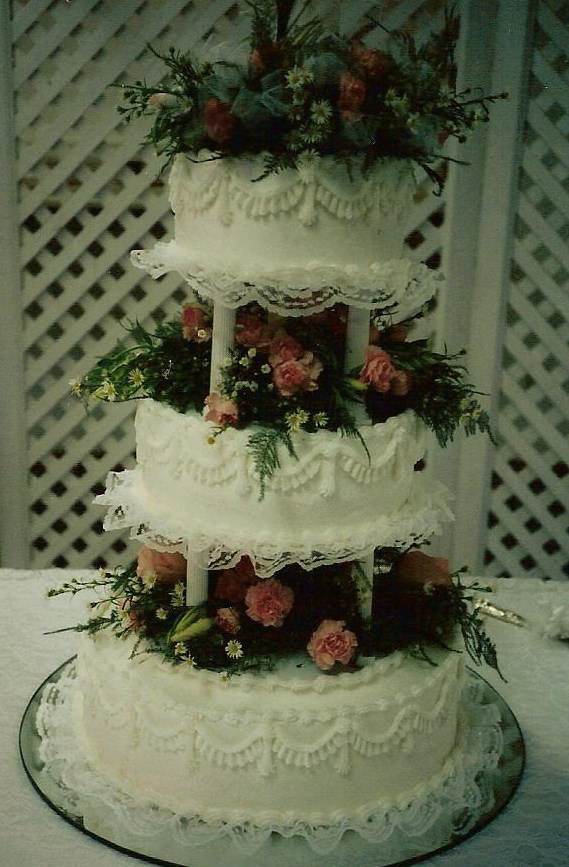 Creative Cakes N More: Early Day Wedding Cakes