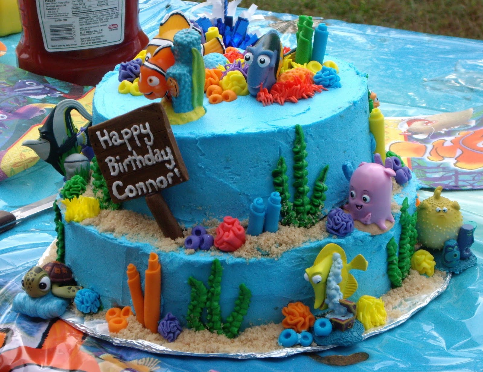 Custom Cakes by Christy: Finding Nemo Cake