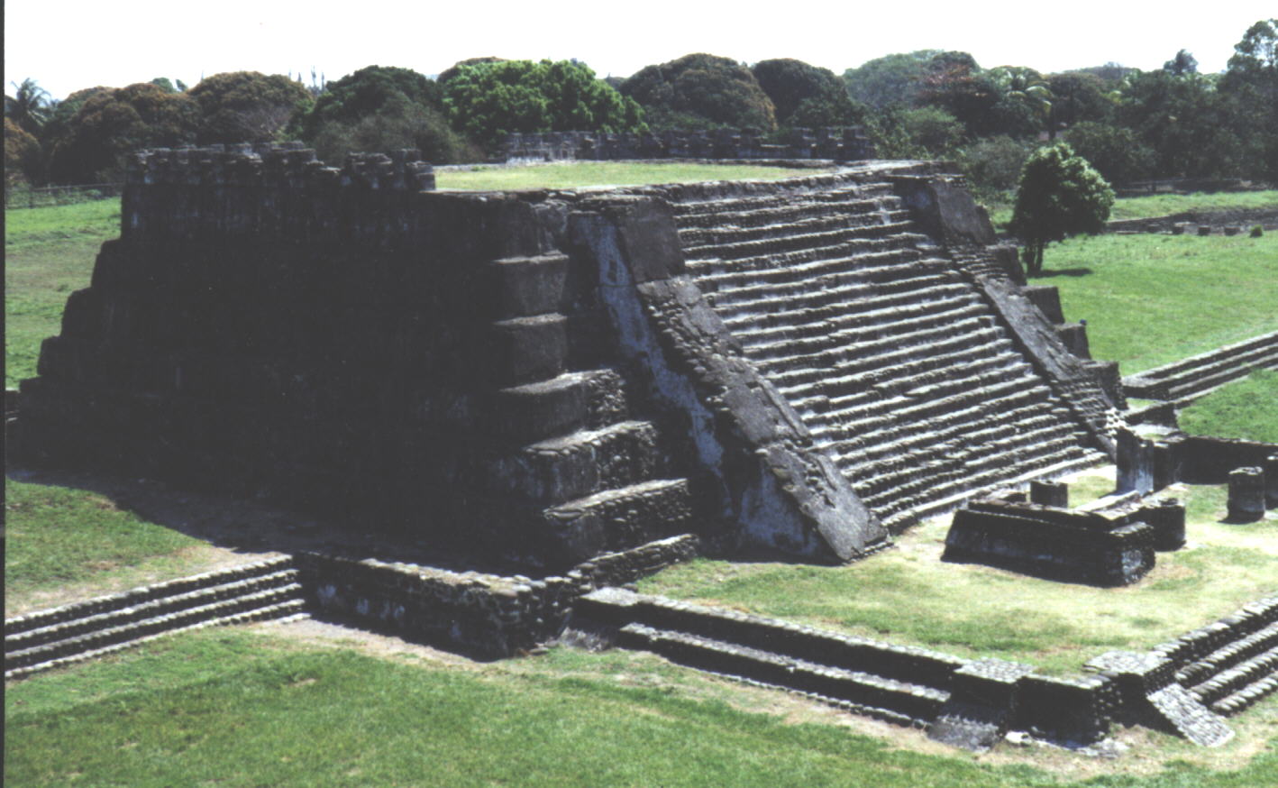 Tourism in real mexico - english version: cempoala jalapa, Veracruz,