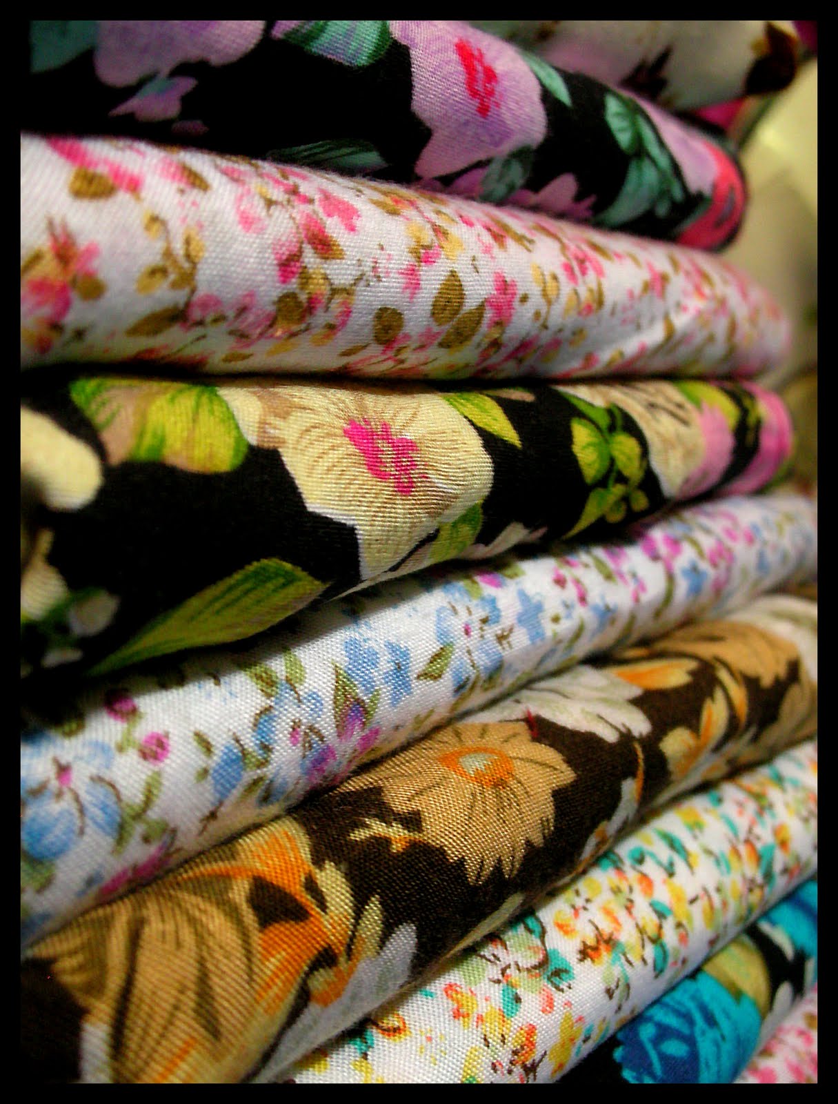 Kedai Kain Murah: Opening