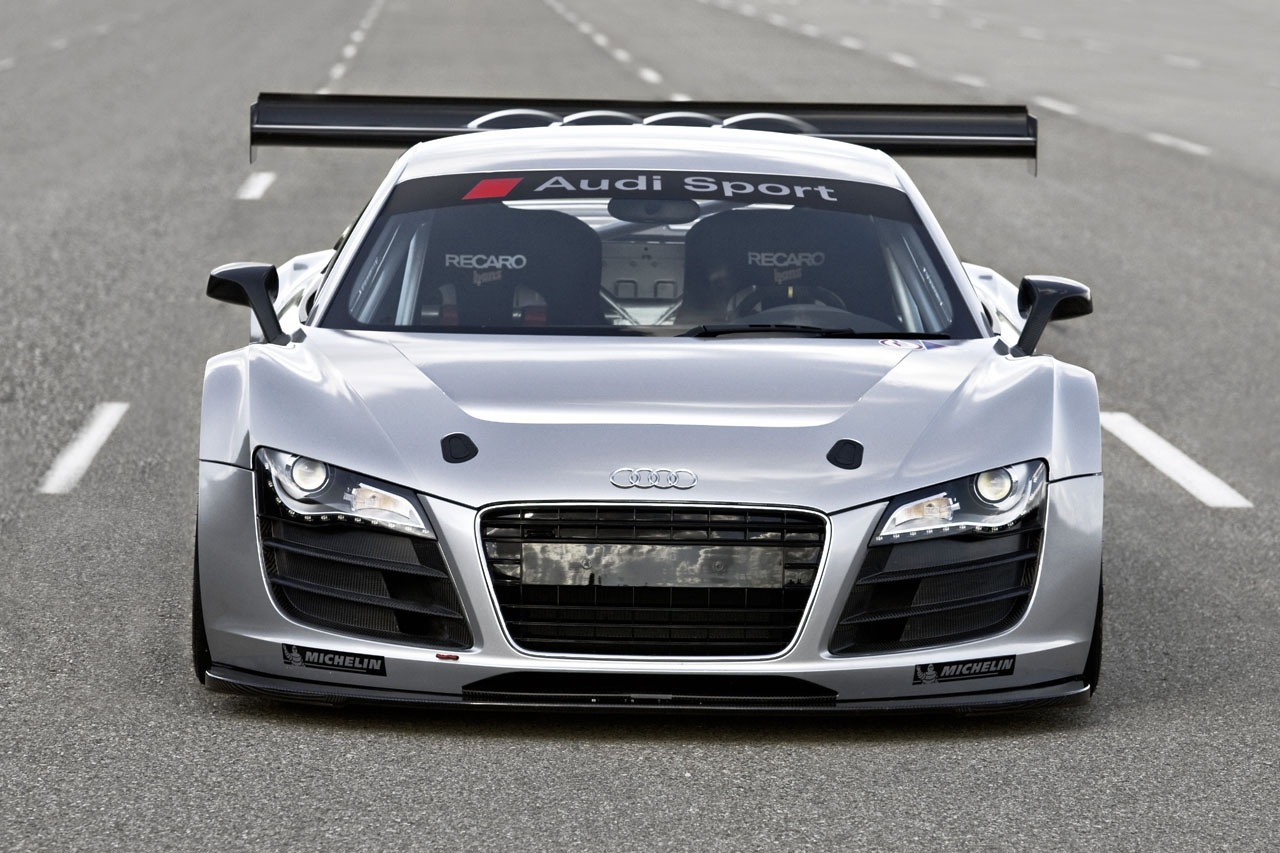 Everything Wheels: The Audi R8 LMS show car