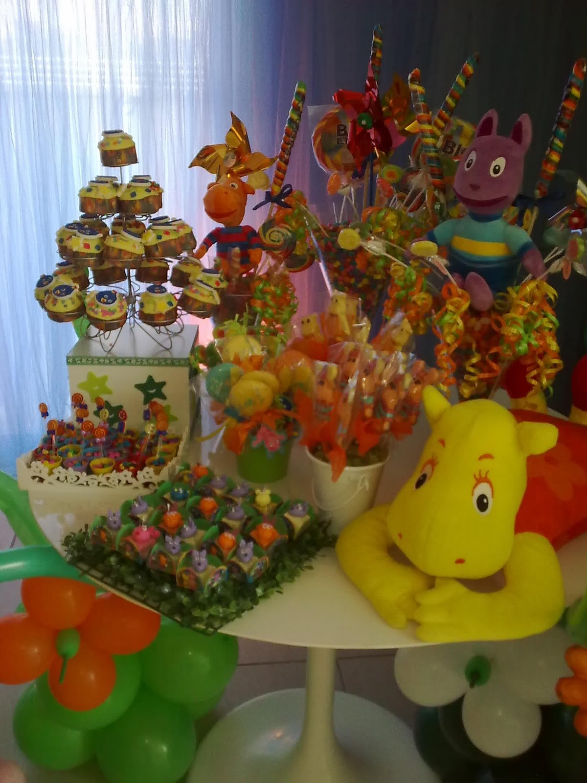 Decoração com Balões Festas Personalizadas: Backyardigans