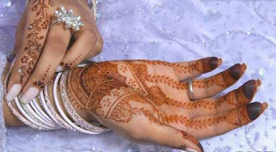 poze-tatuaje: tatuaje pe maini