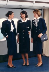 TENDANCE ANTIPODES: Les plus belles tenues des hôtesses de l'air