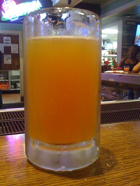 Diary of a Beer Drinker: Beer 005 - Blue Moon Draft