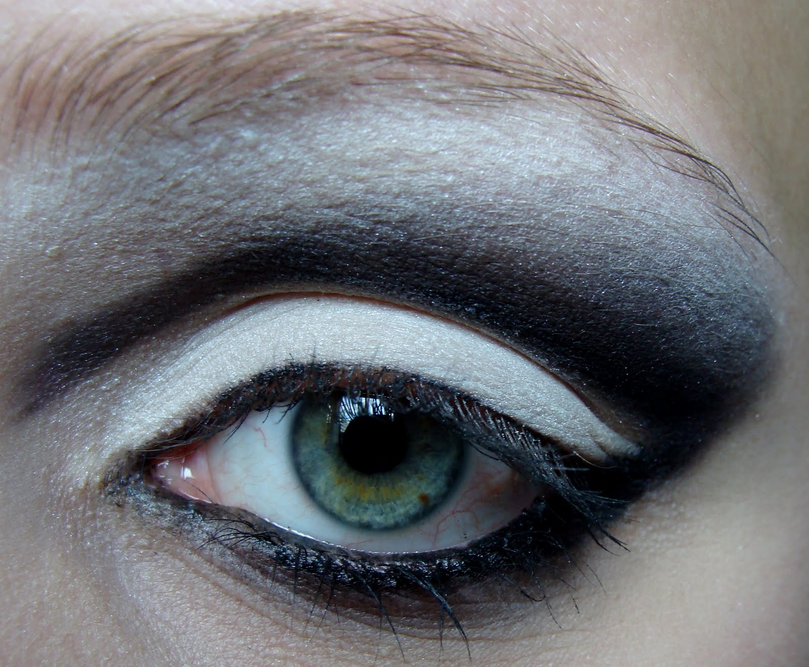 nukleopatra: black cut crease make up tutorial