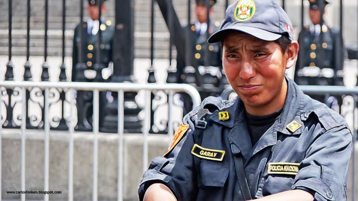 CARLOS FONKEN: PERUVIAN POLICE