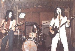 KISSalada: Wicked Lester