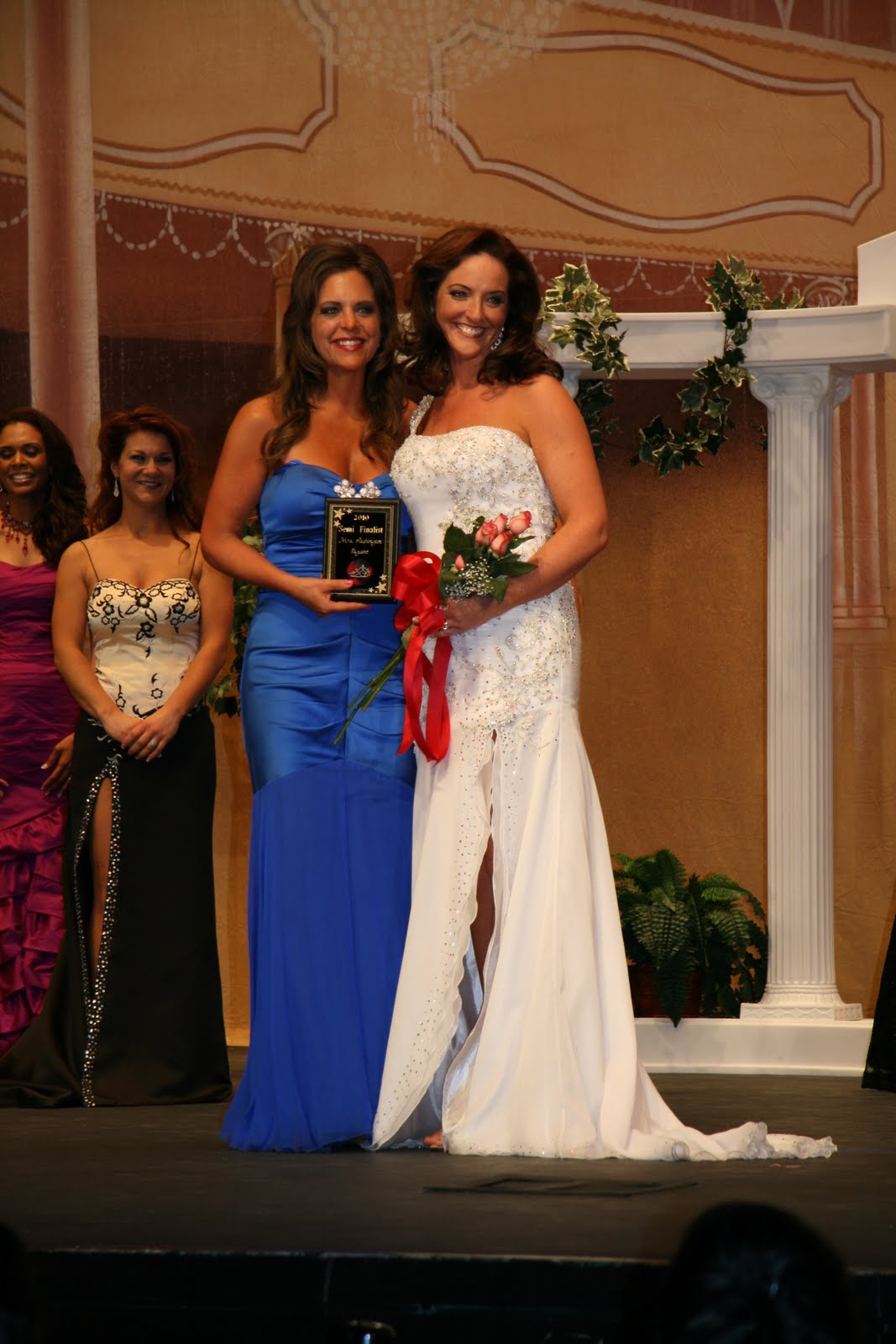 Elizabeth Larsen - Mrs. Washington America 2009