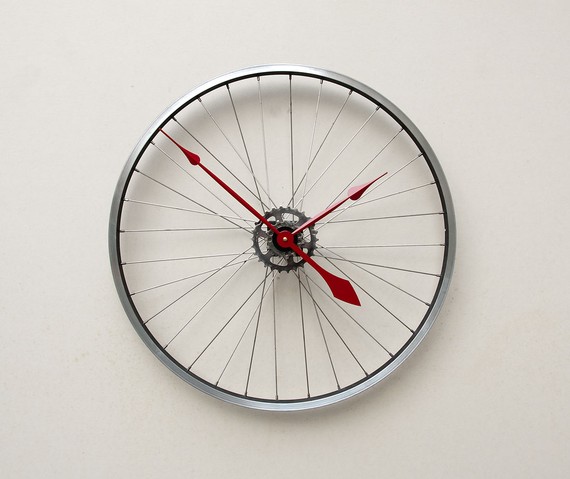 object | recycled clocks