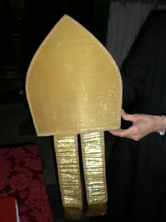 ORBIS CATHOLICVS: Traditional Mitre patterns for Juan et al.