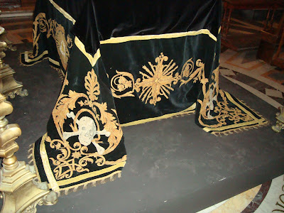 ORBIS CATHOLICVS: From Rome: how to make a catafalque...