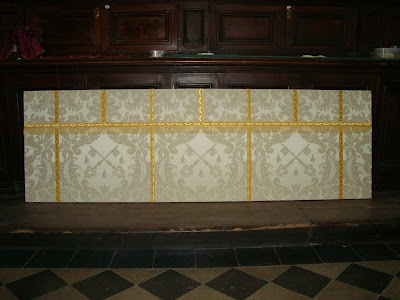 ORBIS CATHOLICVS: How to make a nice altar frontal...