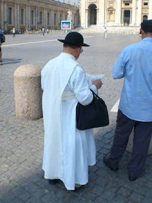 Orbis Catholicus Secundus: The Cappello Romano
