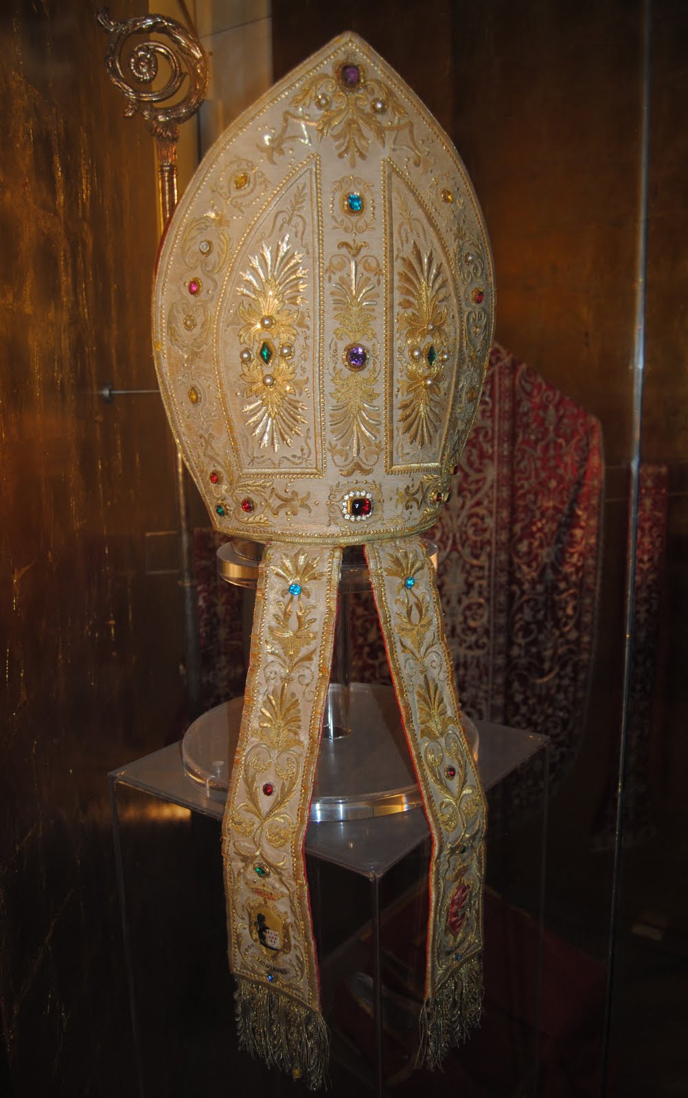 Orbis Catholicus Secundus: Precious Mitre