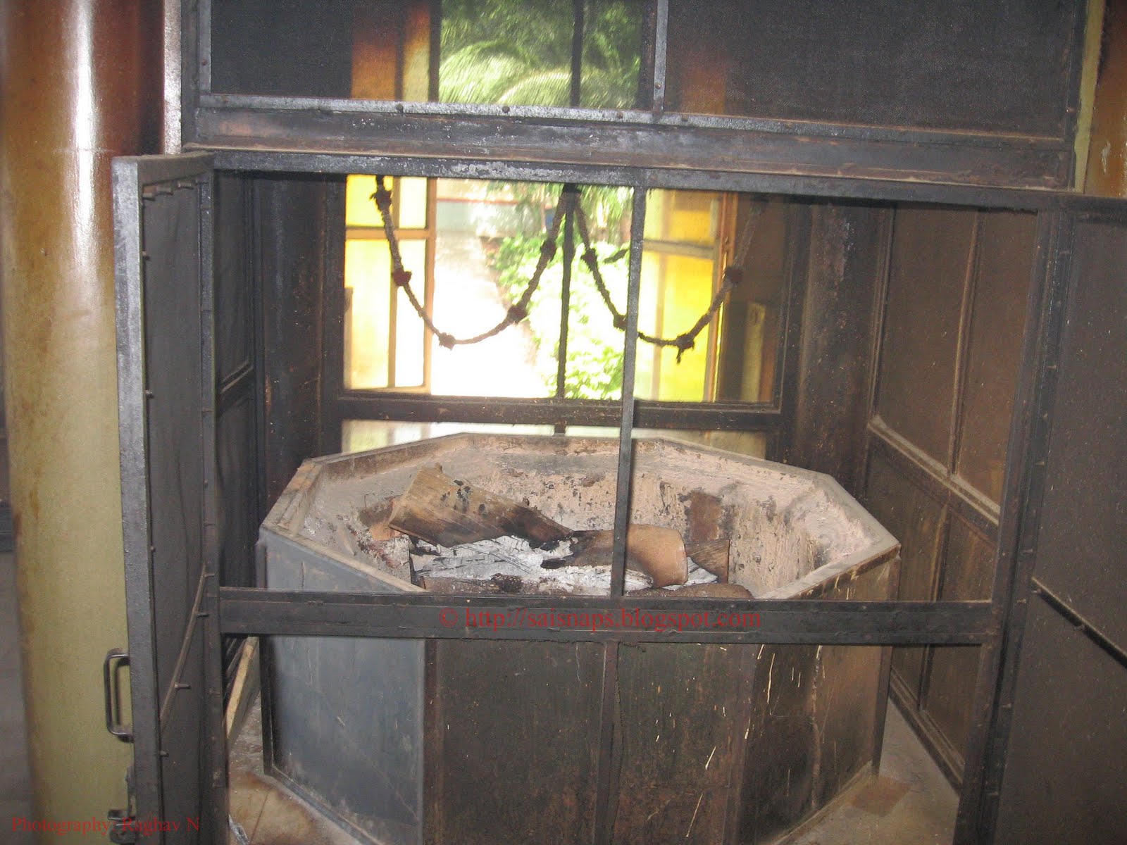 Sai Wallpaper: Shri Shirdi ke Sai Baba Mandir, Avathi Post, Devanahalli ...