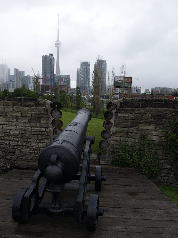 PETER's Good Morning Toronto: Rainy Day at the Old Fort, Fort York ...