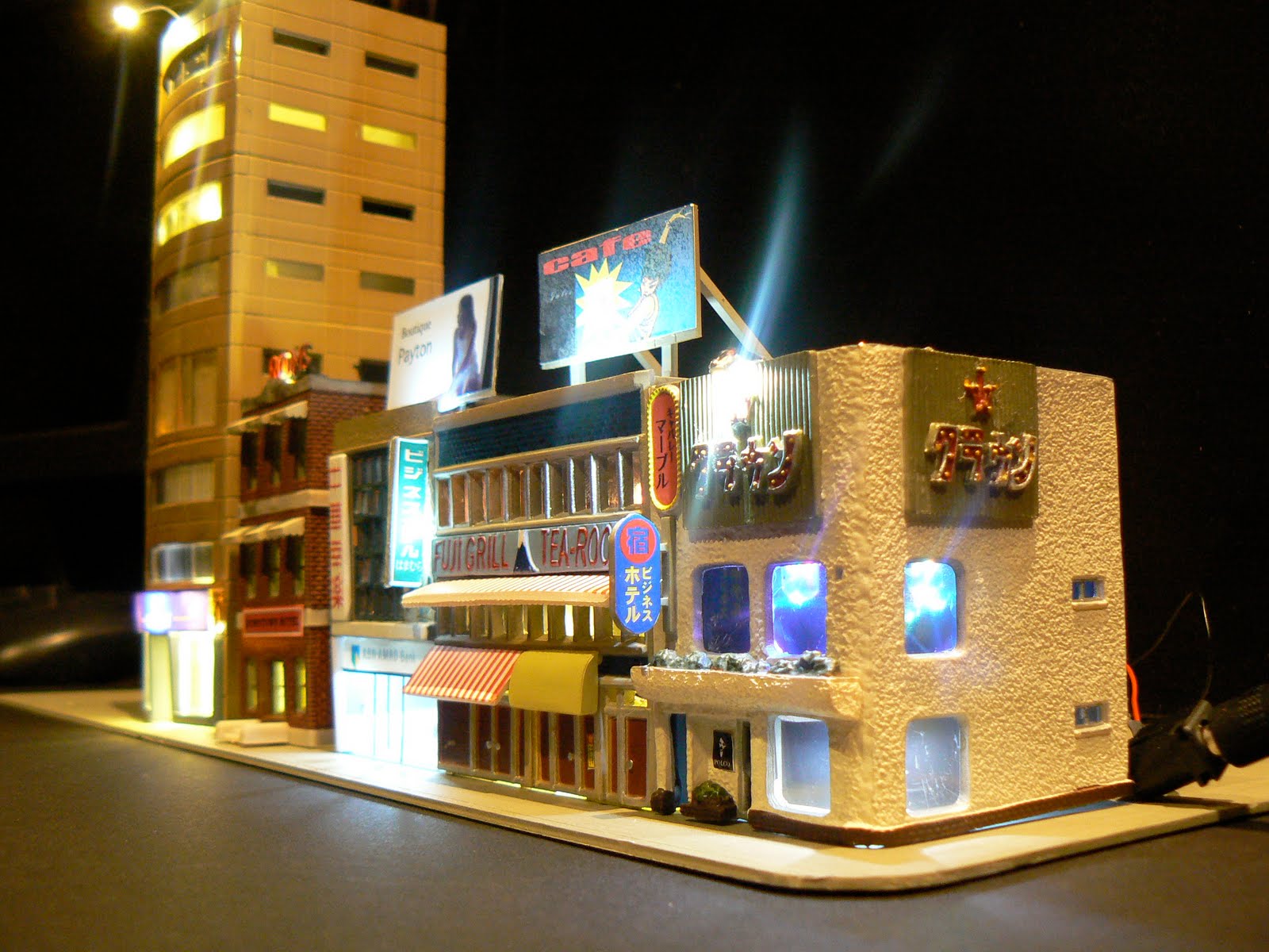 quinntopia - An N Scale blog: Tomytec and Tomix buildings