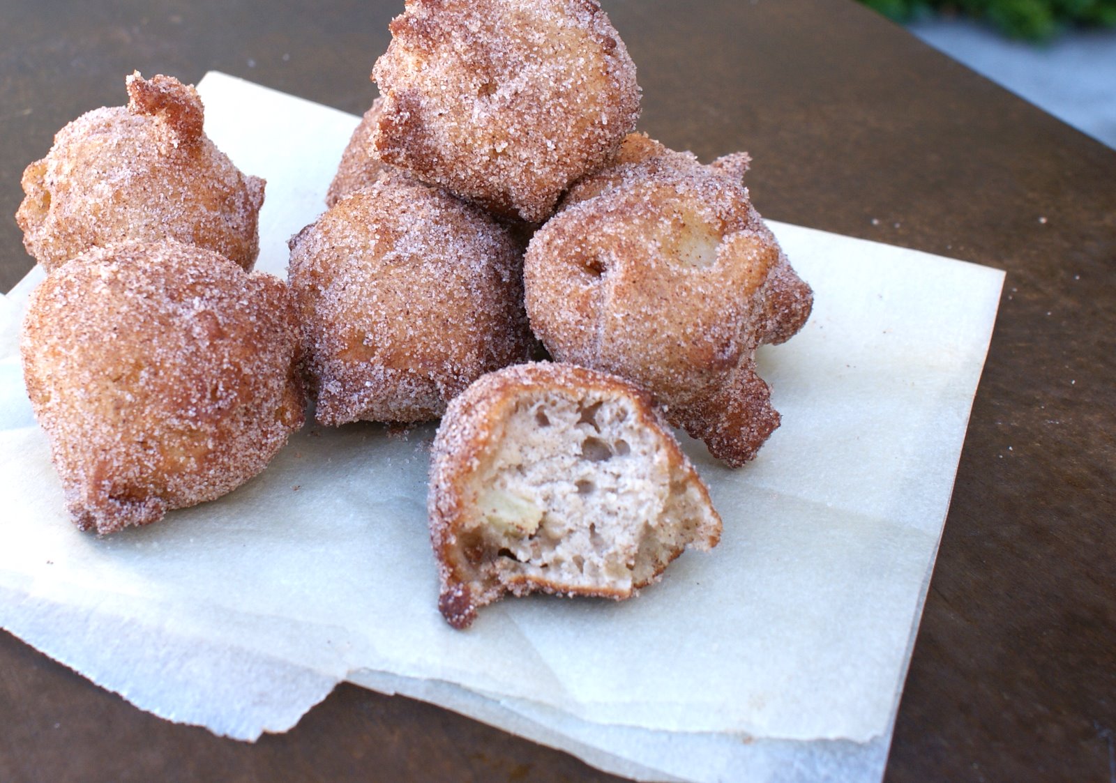 Authentic Suburban Gourmet: Apple Fritter Poppers