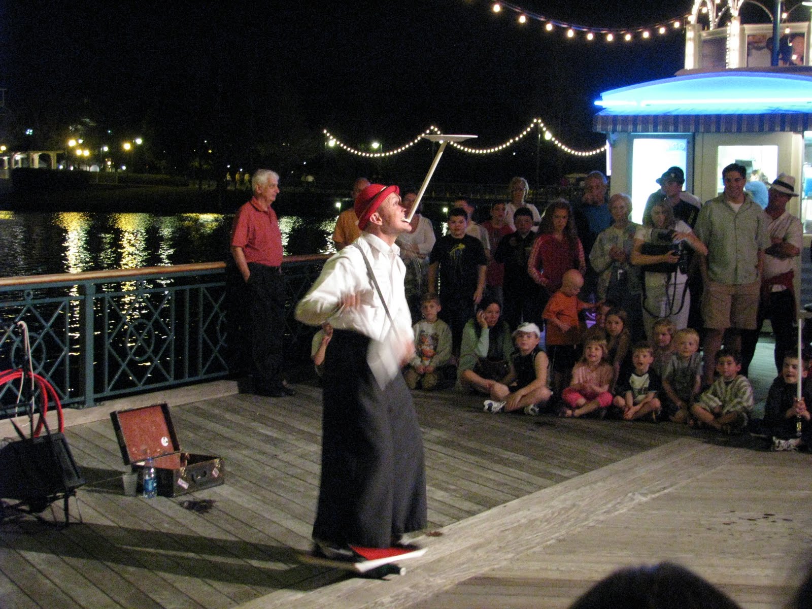 Jugglers Take The Stage At Disney's Boardwalk | Disney World Blog ...