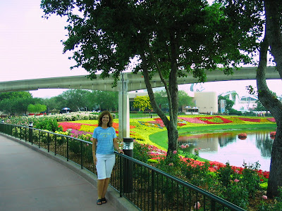 Disney World Landscapers Create Behind The Scenes Magic Year Round ...