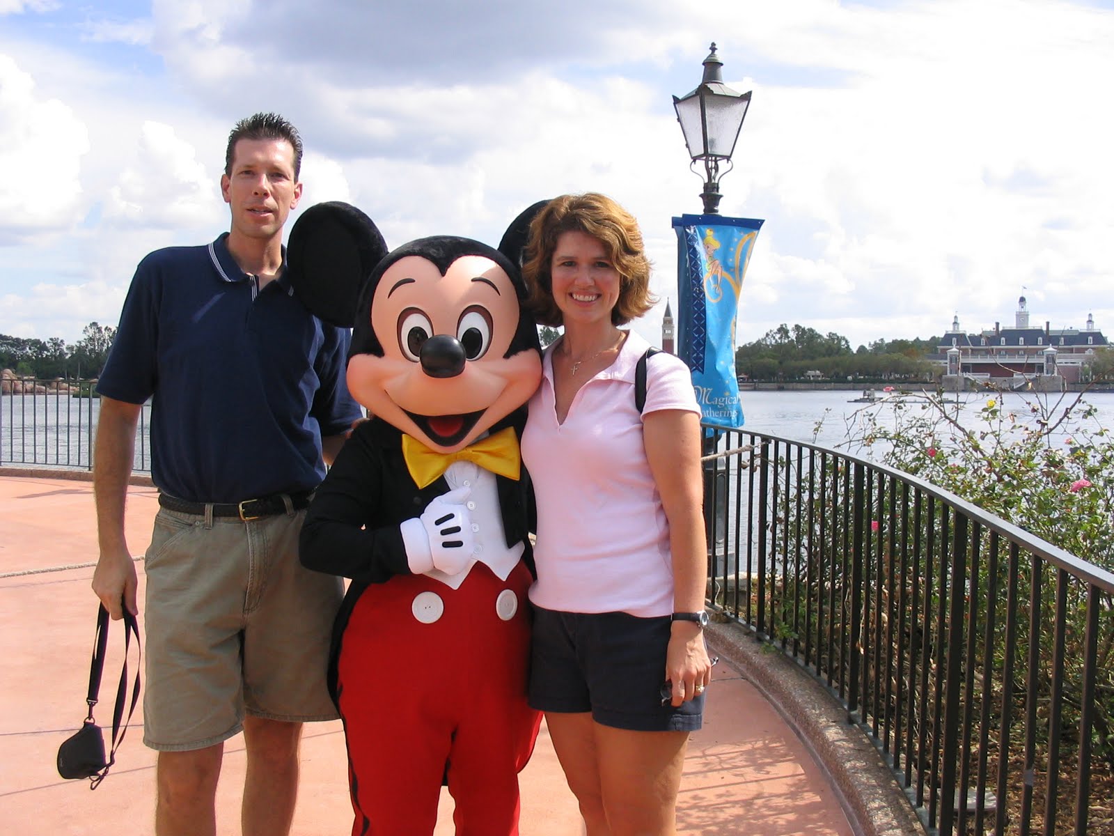 A Look Back: Epcot - The Disney Characters On Holiday! | Disney World ...